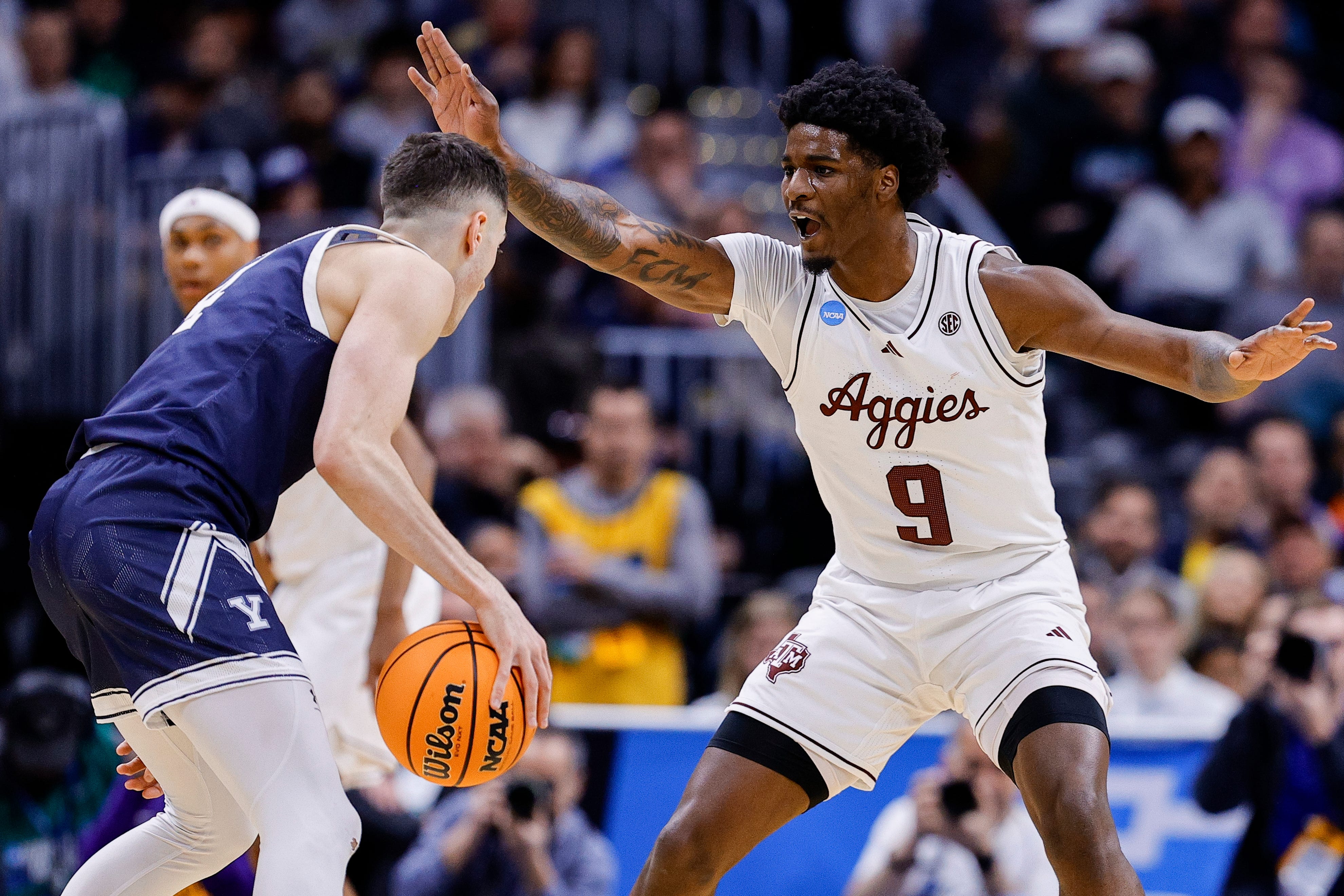 Texas A&M loses Solomon Washington as string of transfers follow Buzz ...
