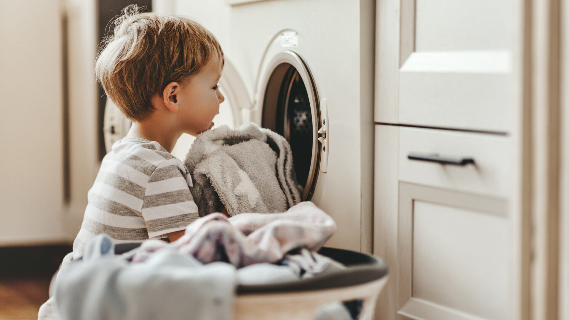 Mom Shows Off Controversial Hack She Uses to Get Her Toddlers to Do Chores