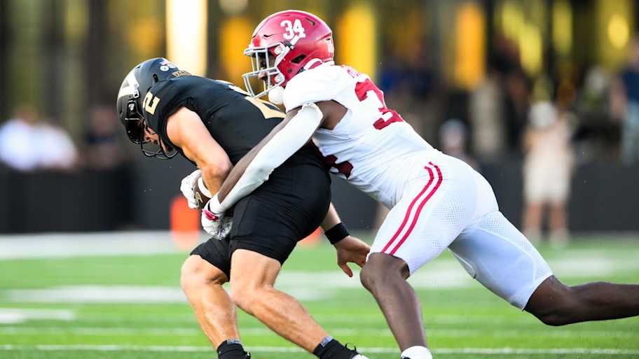 Falcons Hosting Alabama LB on Private Draft Visit