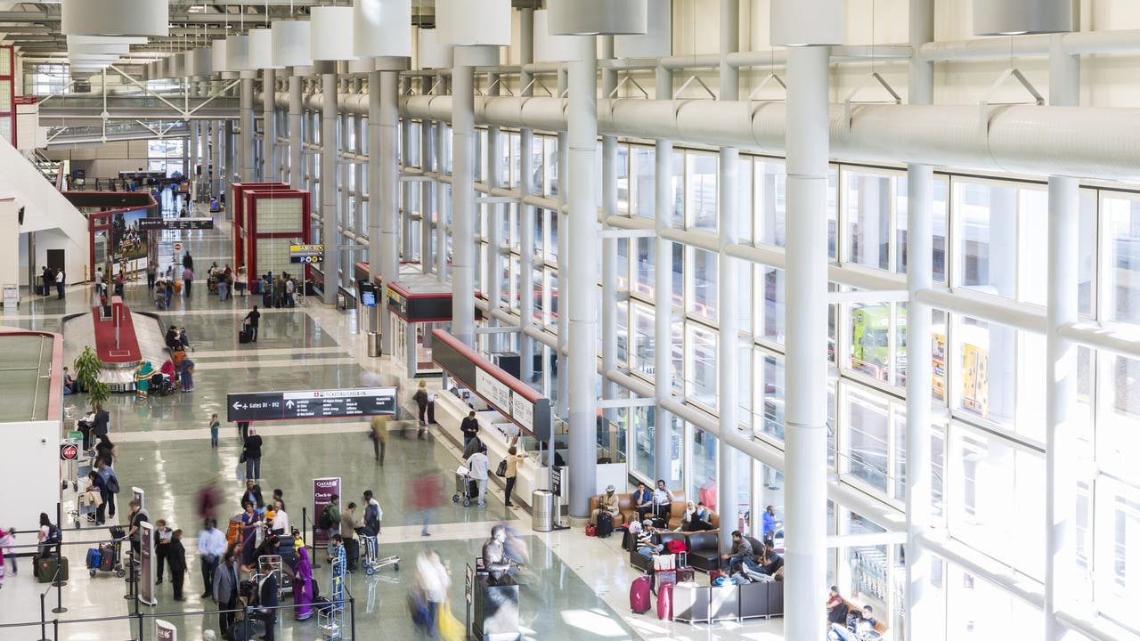 Ground stop lifted at Bush Airport, arriving flights delayed
