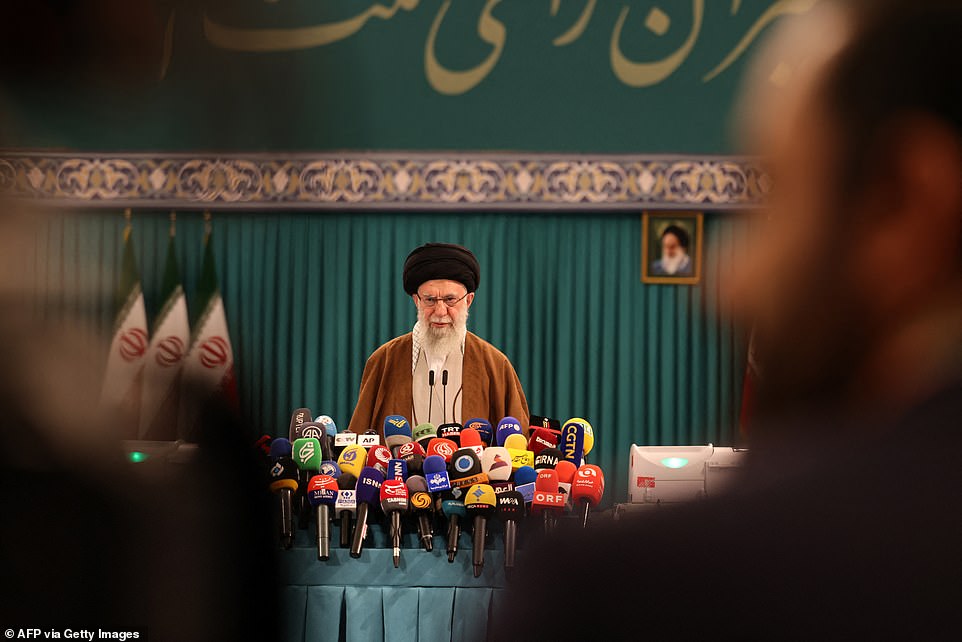 Iran threatens US with revenge