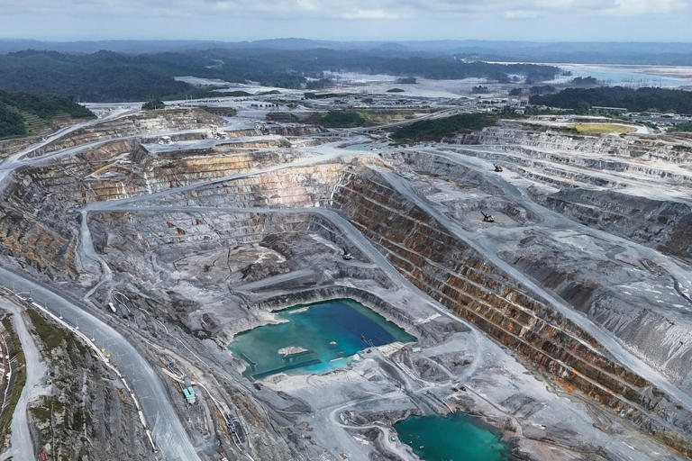 Panama reopens talks about the future of a controversial copper mine ...