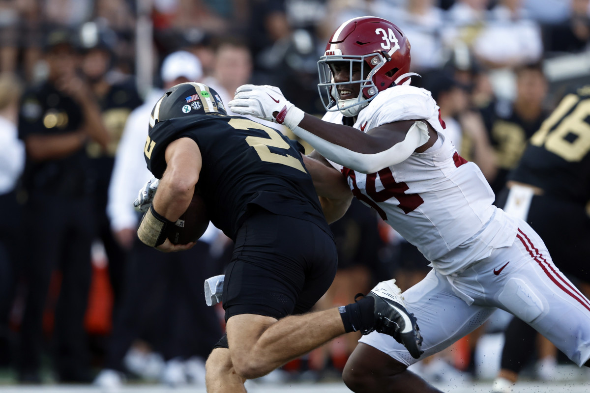 Falcons Hosting Pre-Draft Visit With Alabama Linebacker