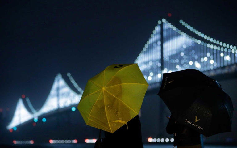 Bay Bridge lights project paused after problems discovered