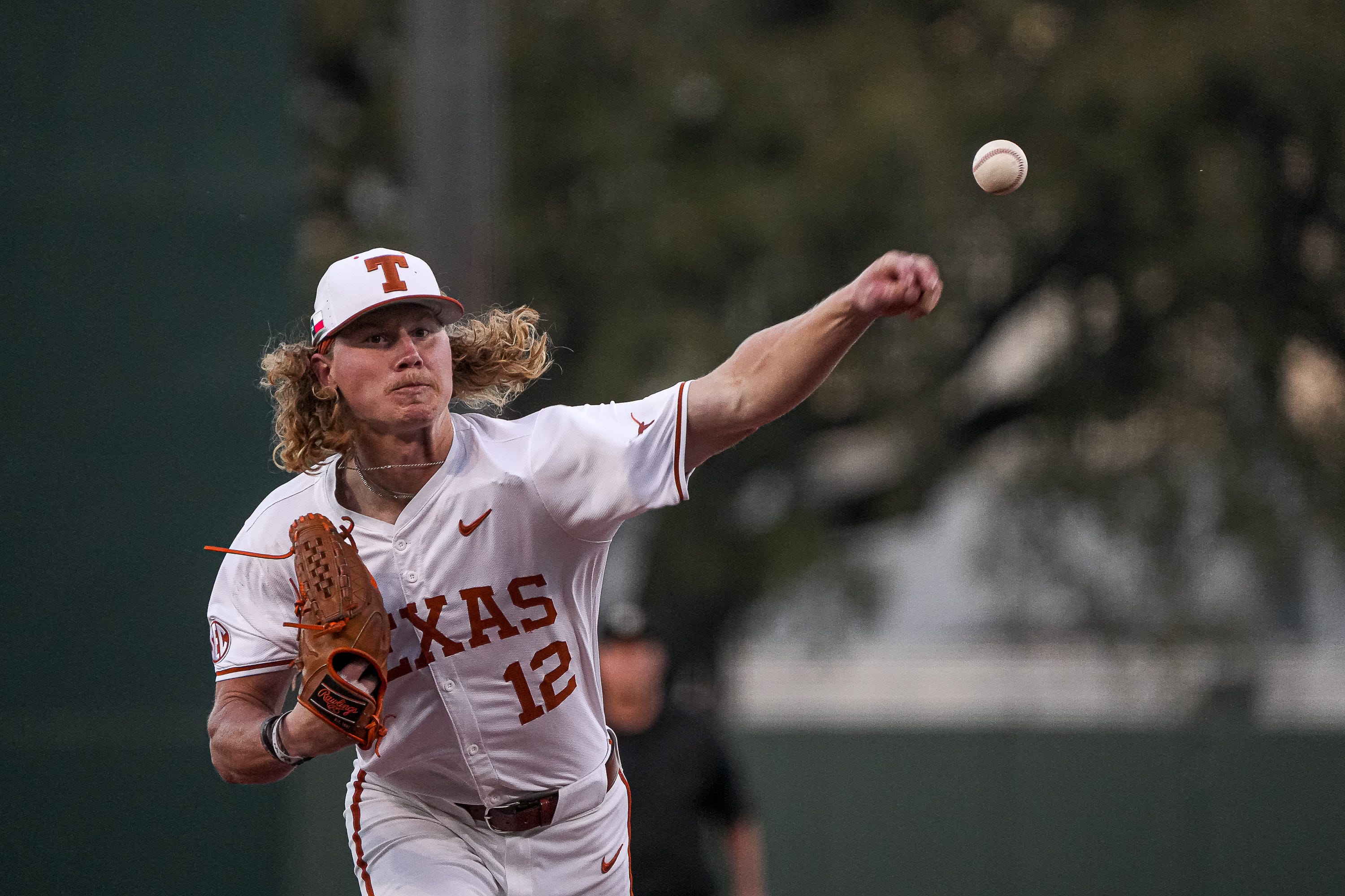 Texas baseball beats Georgia in series opener behind Jared Spencer's ...
