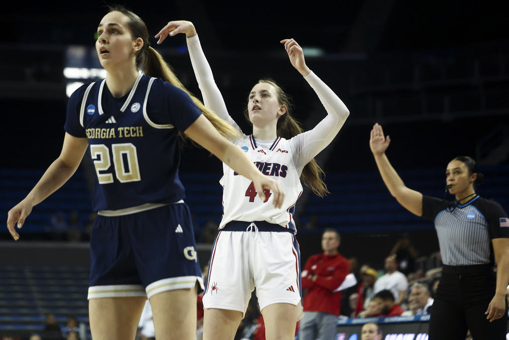 Maggie Doogan propels Richmond past Georgia Tech 74-49 for the Spiders ...