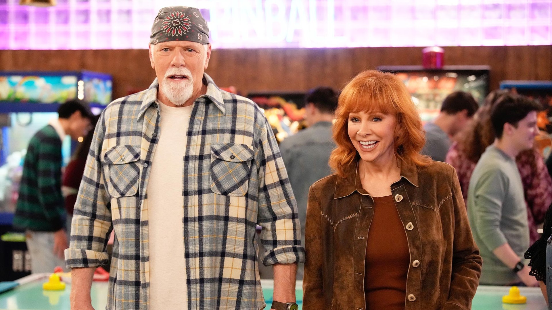 Why Reba Didn't Have Successful Sitcom Romance Until 'Happy's Place'
