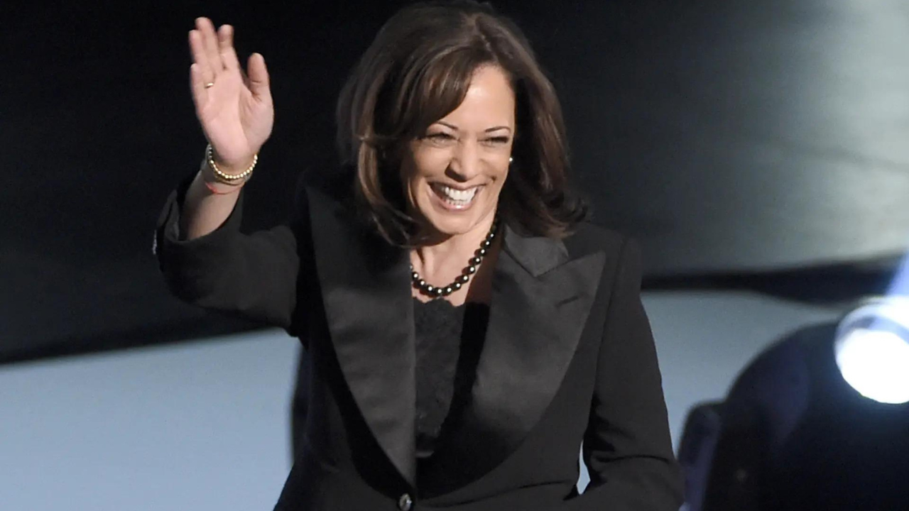 Kamala Harris leads early 2028 Democratic poll by wide margin