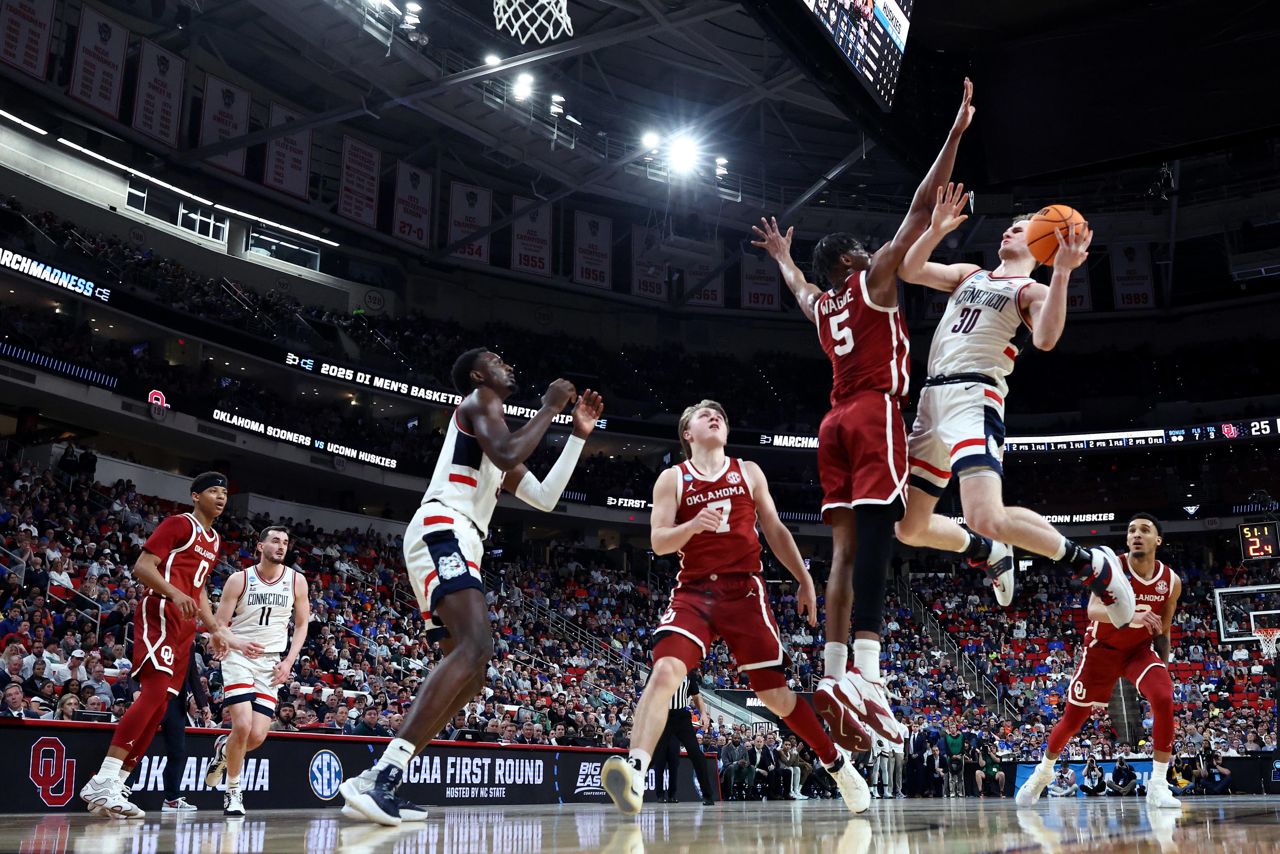 OU basketball vs UConn score: Sooners fall to Huskies in March Madness ...