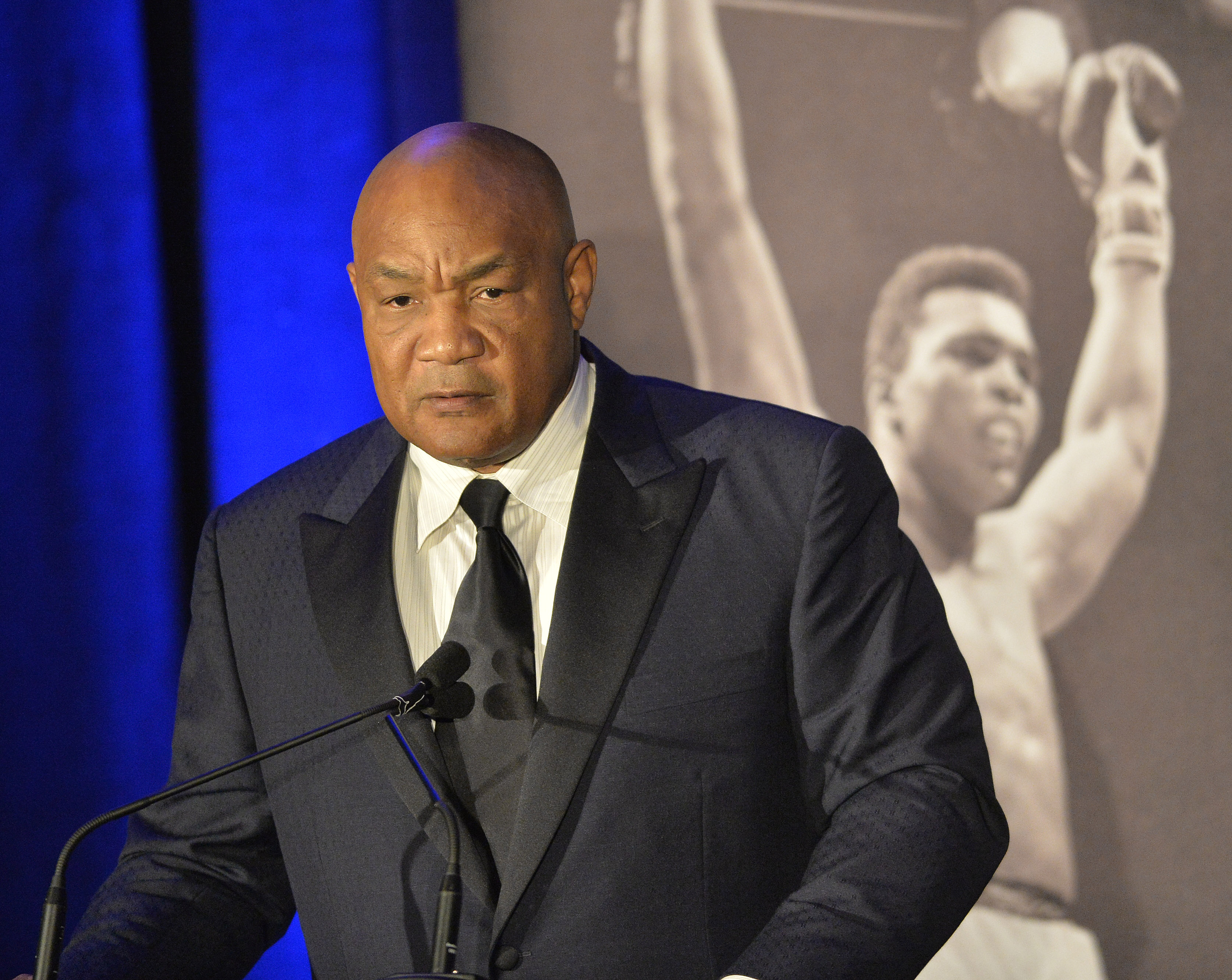 Bokselegenden George Foreman er død, 76 år gammel