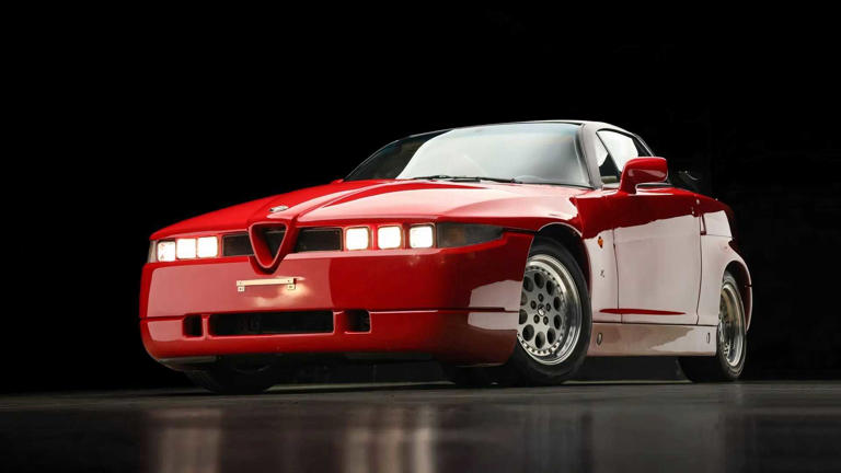 Alfa Romeo's Forgotten "Monster" Is One Of The Rarest Cars Of The '90s