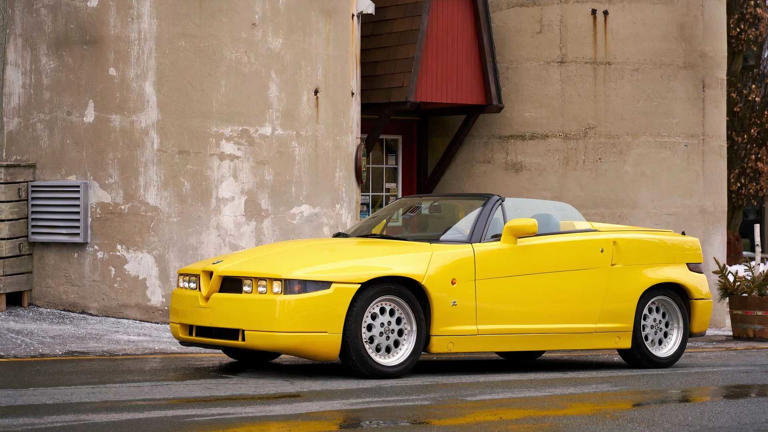 Alfa Romeo's Forgotten "Monster" Is One Of The Rarest Cars Of The '90s