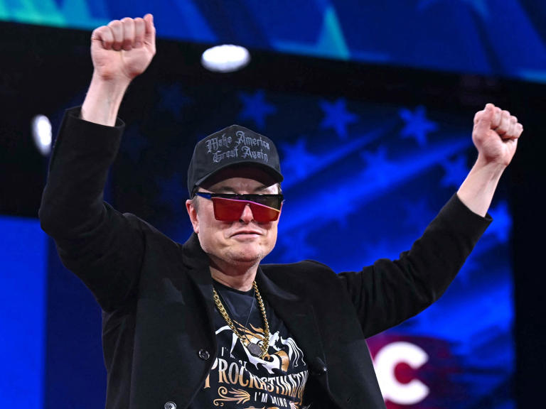 Elon Musk's 9 p.m. all-hands Tesla meeting shows what he can get away with