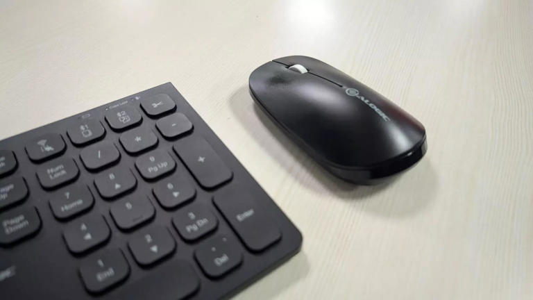 Alogic USB-C wireless mouse and keyboard review: Ticks all keys right