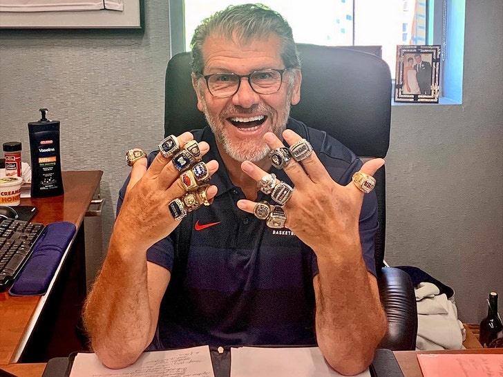 Jen Rizzotti Weighs In on UConn's NCAA Tournament Chances