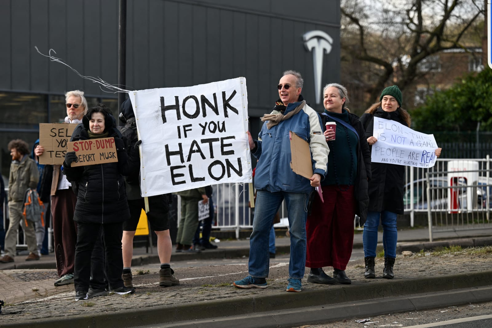 'A lot of abuse': Fear grows as Trump's FBI targets anti-Musk protesters