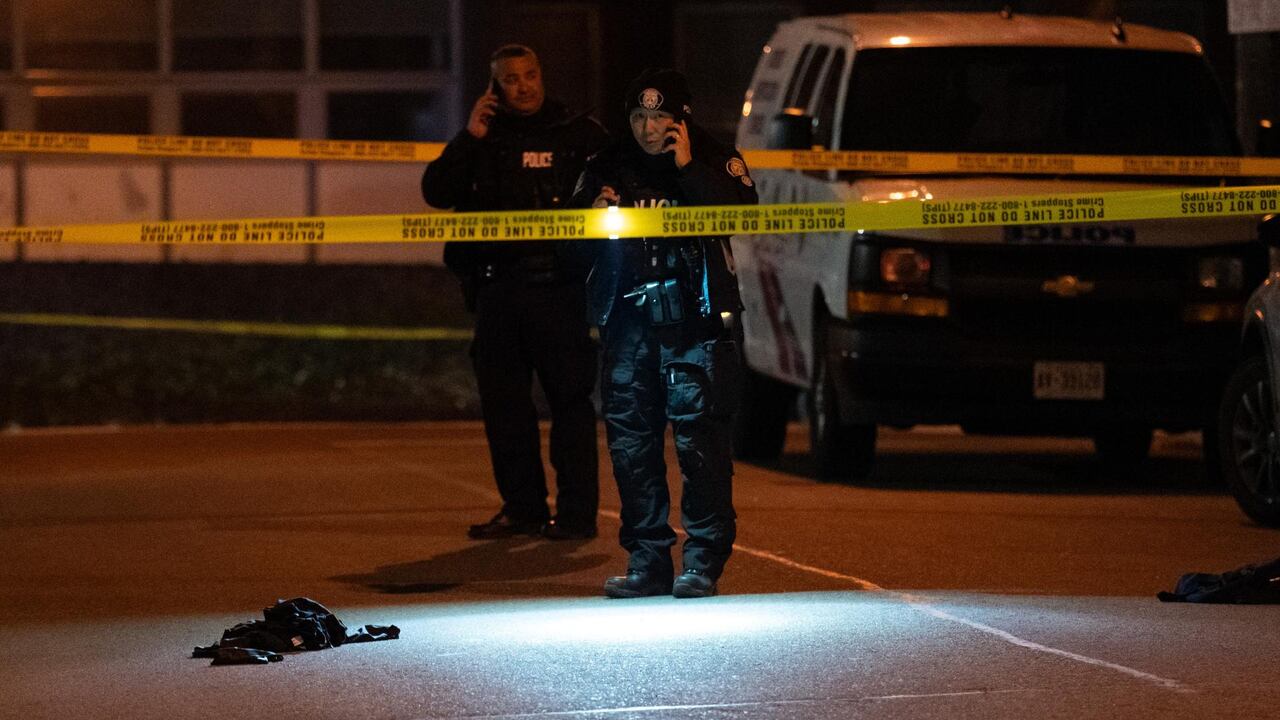 3 teenage boys shot in Toronto Friday night, police say