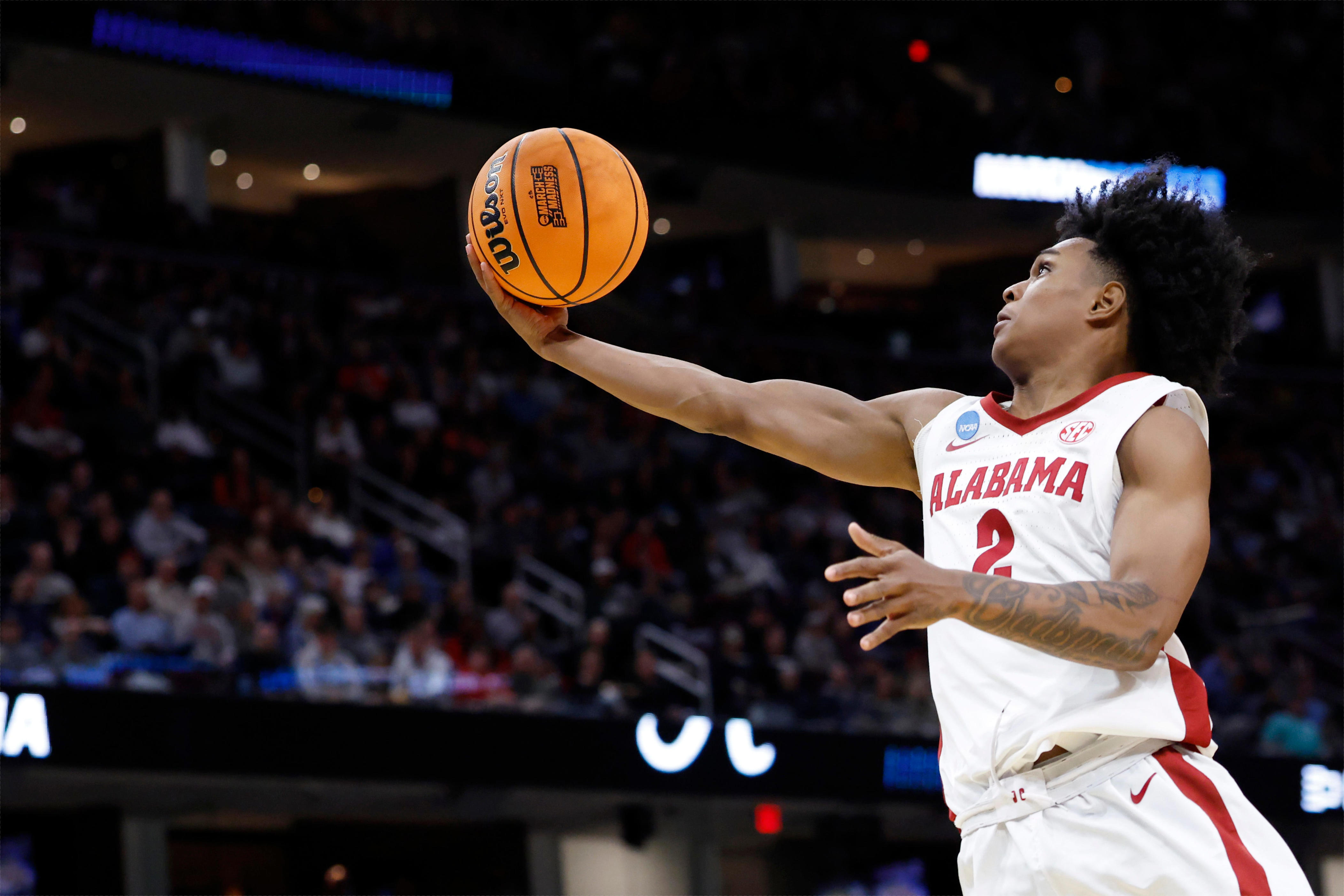 Alabama star Aden Holloway arrested days before NCAA tournament