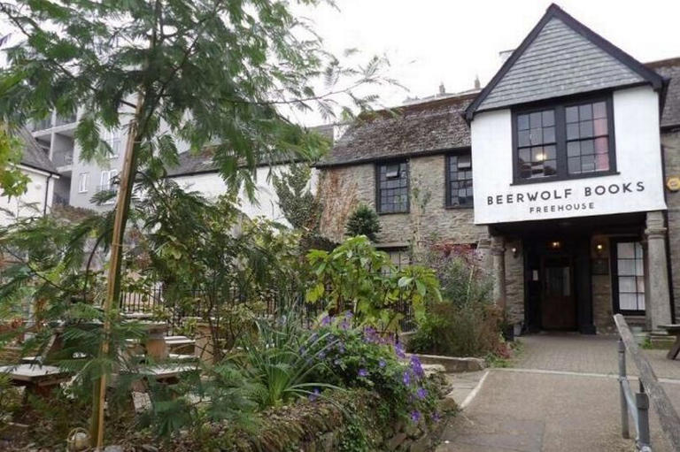 Unique Falmouth pub with its own bookshop ranked one of UK's top ten ...