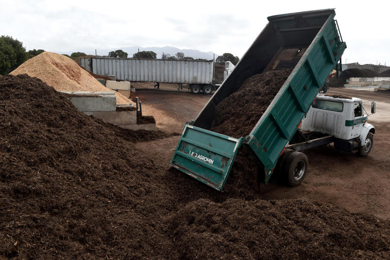 Eco-tip: Where to get compost and mulch in Ventura County