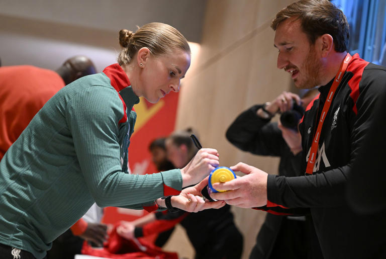 Liverpool Legends vs Chelsea Legends LIVE: Charity match result, latest ...