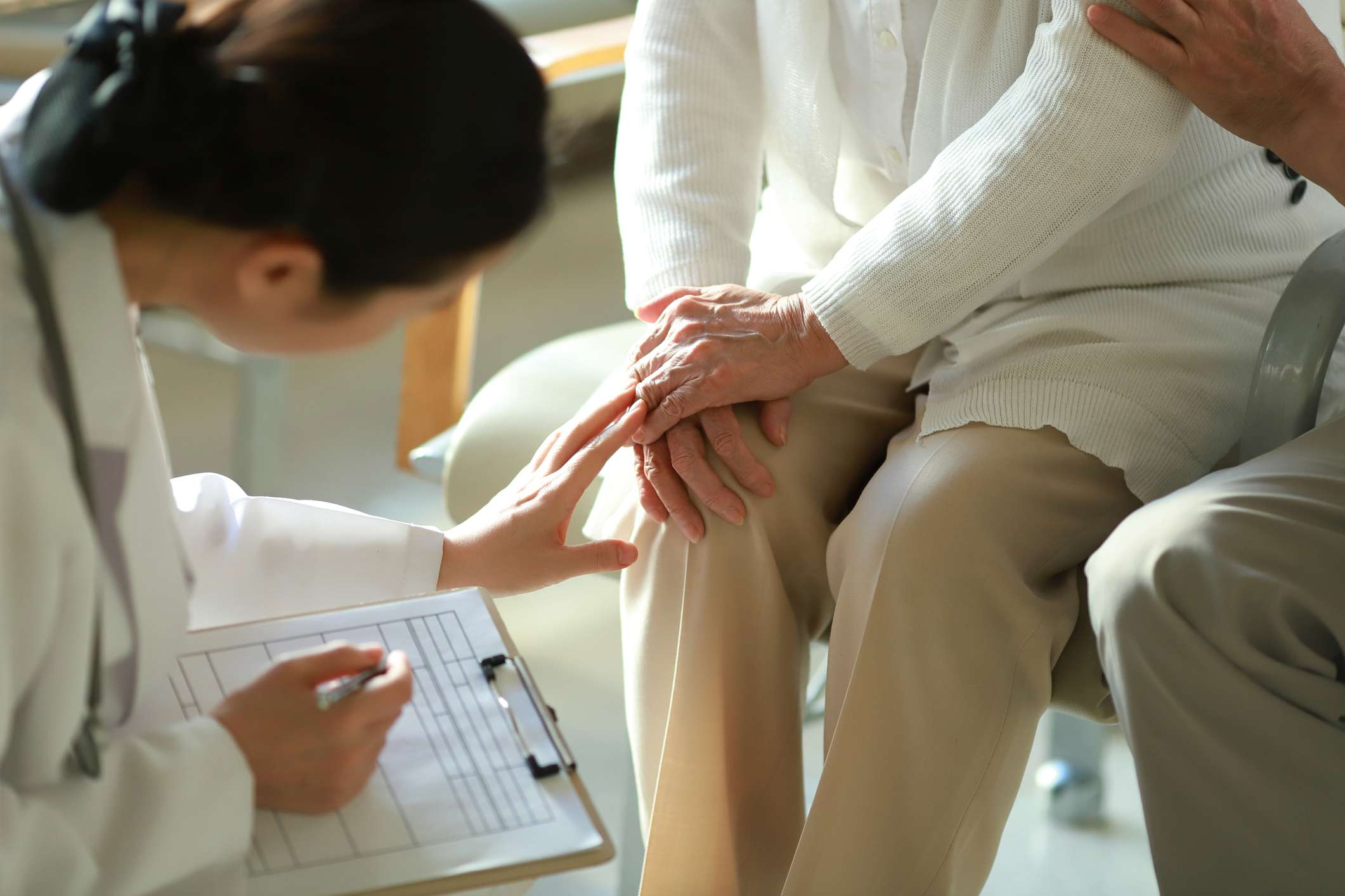 What You Need to Know About Shingles on Your Leg and Groin