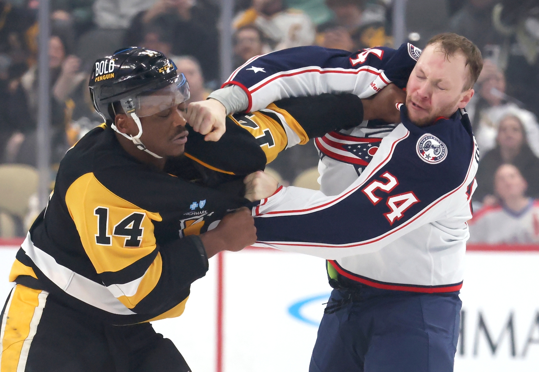 Our top NHL hockey fight photos from March