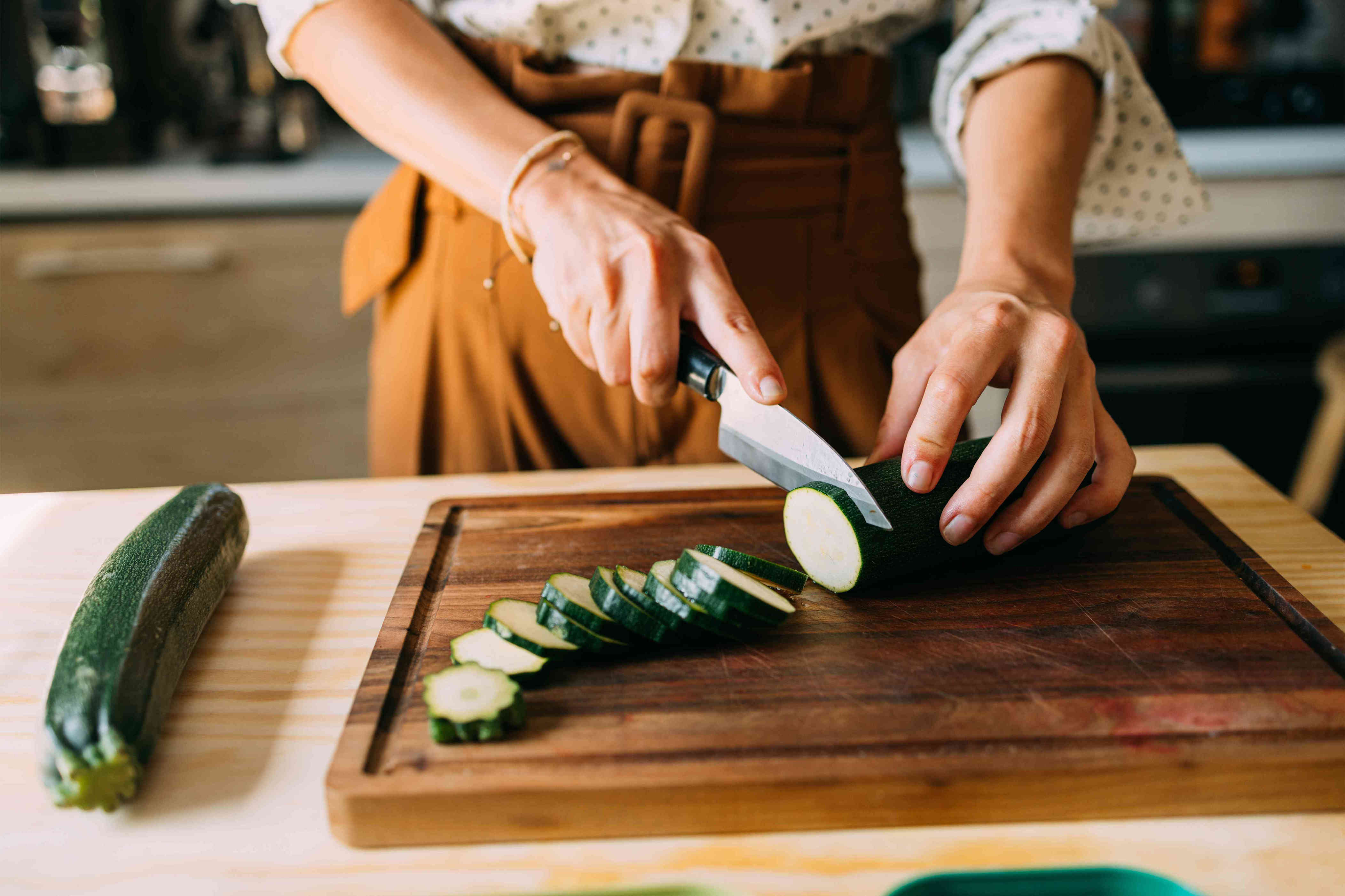 9 Kitchen Habits That Annoy Professional Chefs Most — and How to Avoid Them