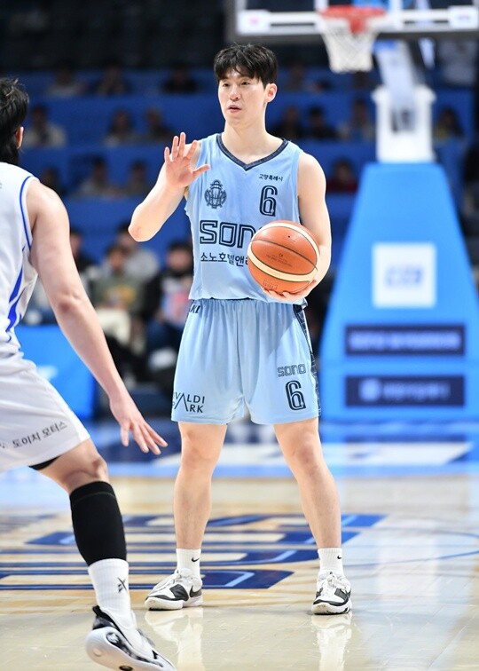 [BK 리뷰] ‘이정현-켐바오-앨런의 완벽한 조화’ 소노, 삼성 완파 … KCC와 공동 8위