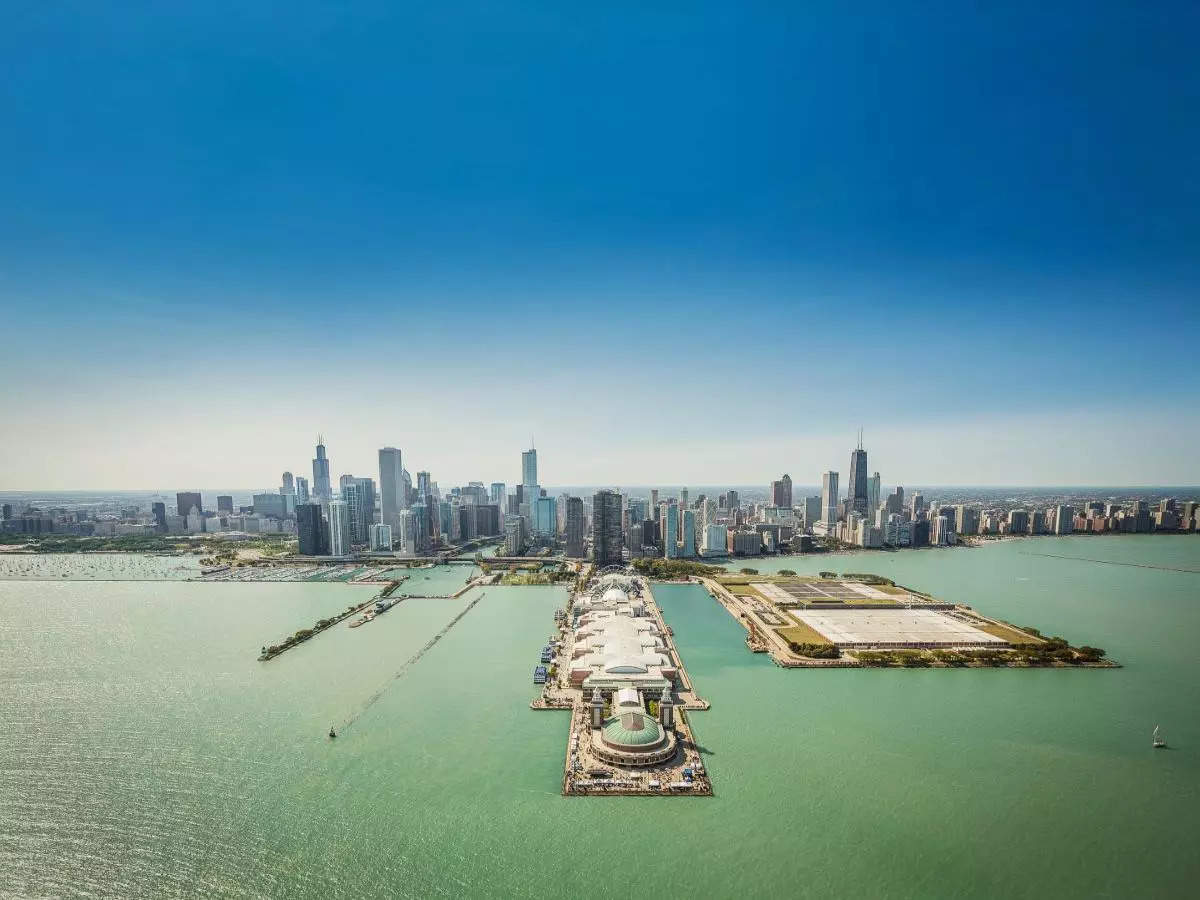 Handcrafted in Illinois: Authentic treasures from the Midwestern United ...