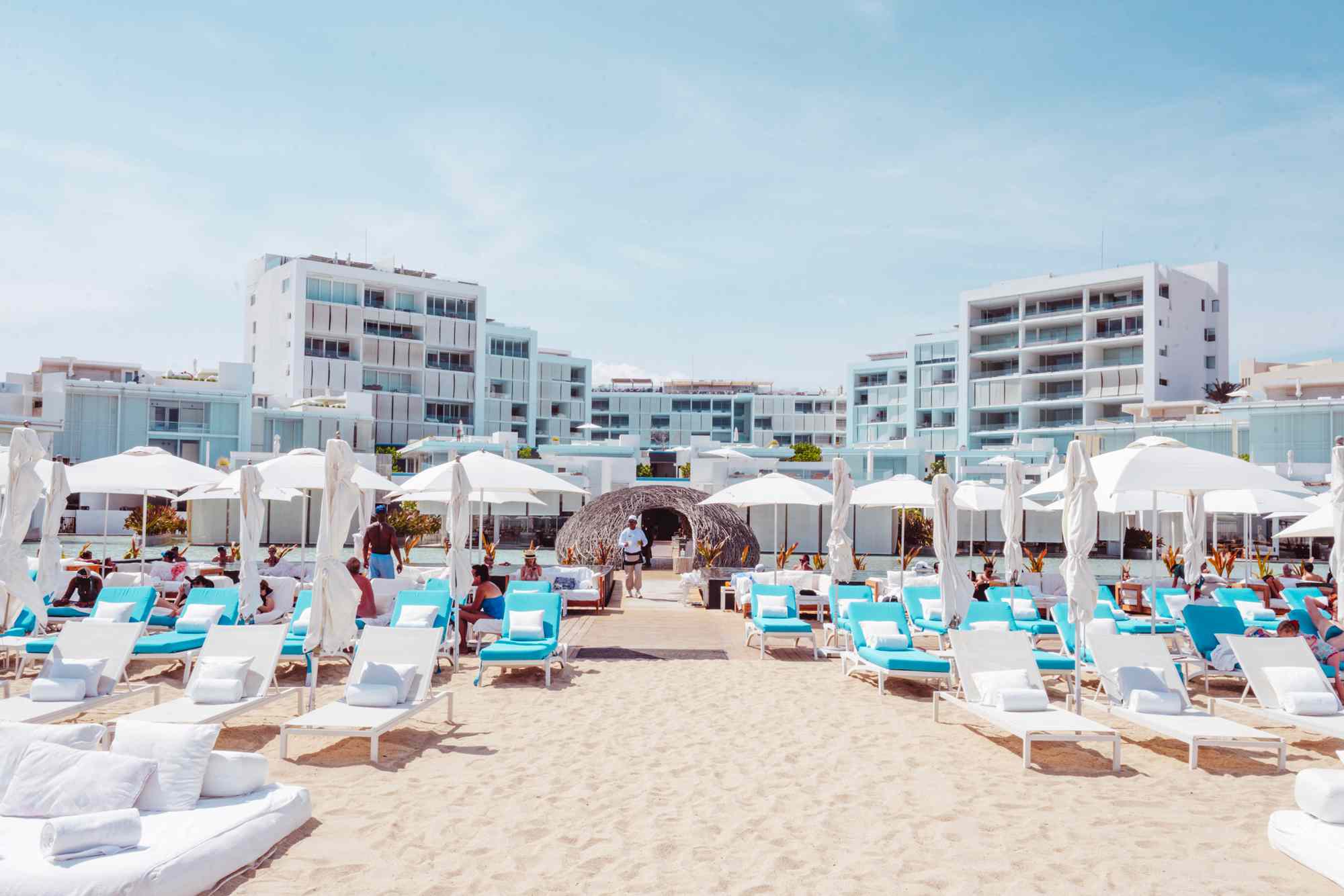 What to Know About Resort Fees—and How to Avoid Paying Them