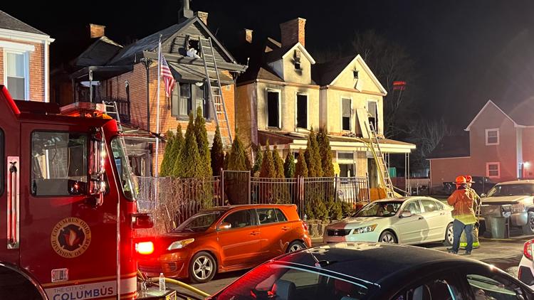 Firefighter injured while battling west Columbus fire