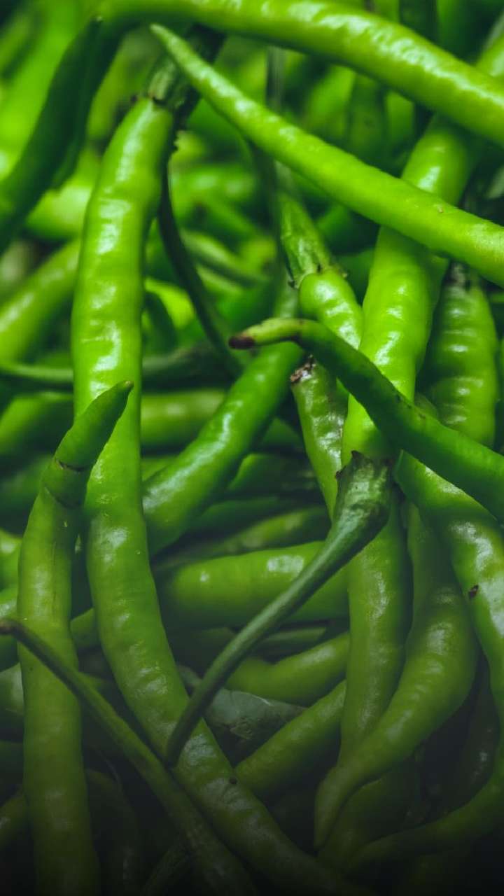 9 Surprising Benefits Of Eating Green Chillies Daily With Your Meal