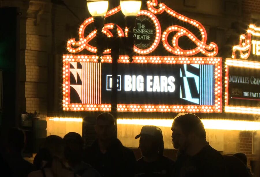 ‘A good crowd to have’ | Downtown vendors preparing for big spike in ...