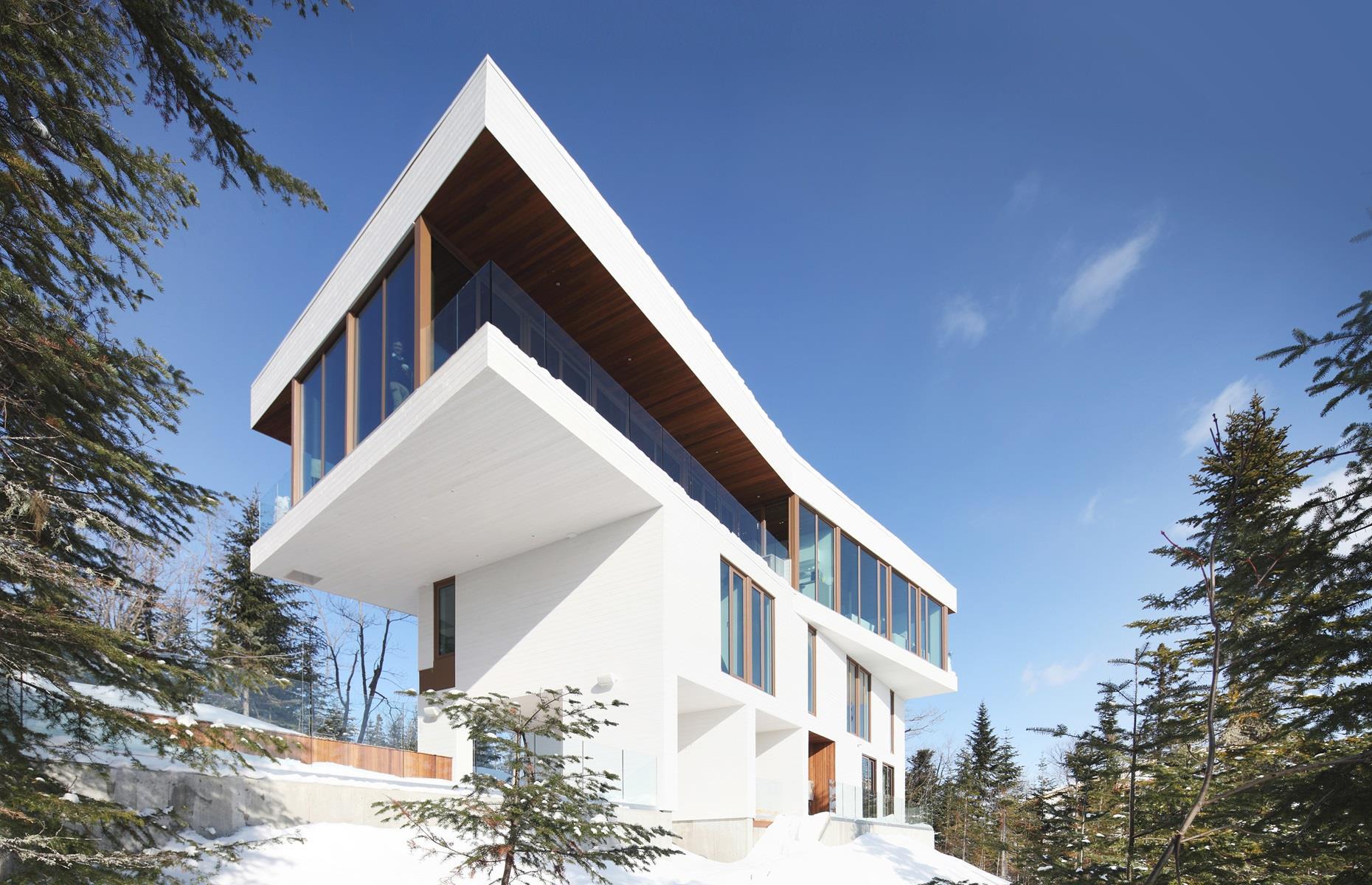 10 fairy-tale ski homes in Canada and beyond for a magical escape