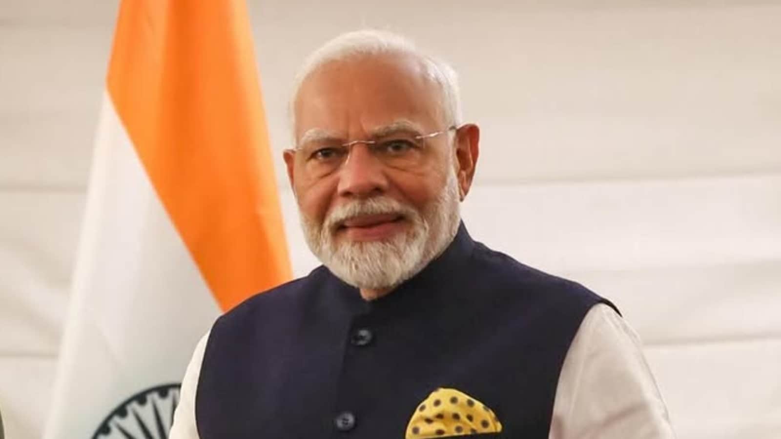 PM Narendra Modi reveals his fasting routine to stay fit: Fruit diet ...