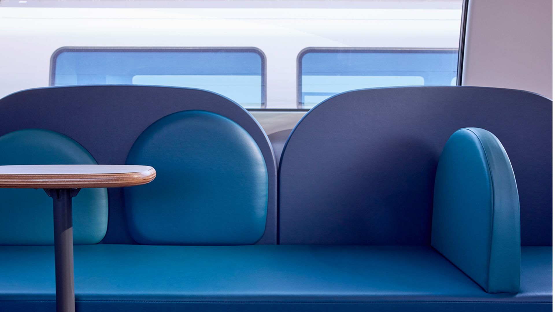 Photos: France's river-themed Flow Train goes 97% recyclability for ...