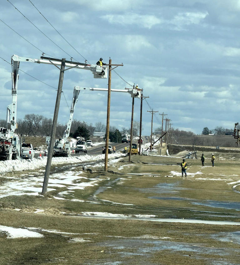 Omaha Public Power District is still working to restore power outages ...
