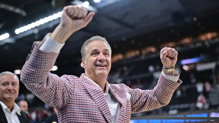 NCAA championship coach makes strong statement on Knicks opening
