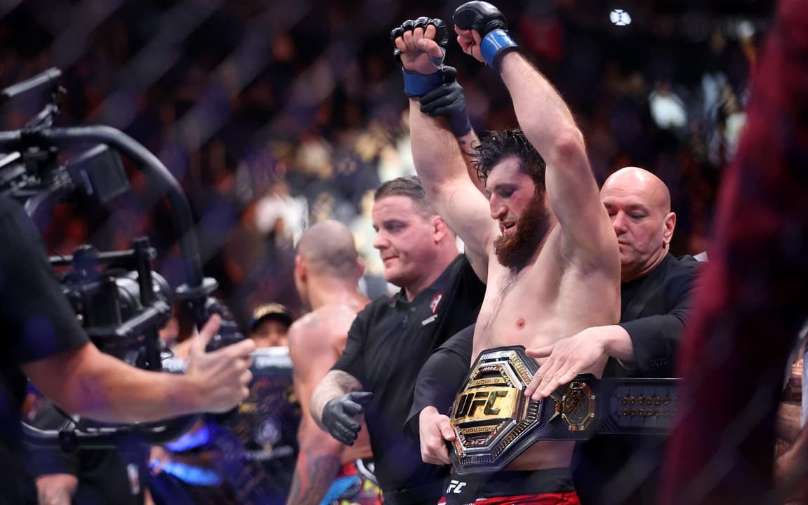 Ankalaev provoca Alex Poatan e outro ex-campeão do UFC: 'Meus filhos'