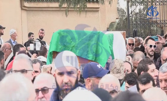 Football : le défunt Djamel Menad inhumé au cimetière de Beni Messous à ...