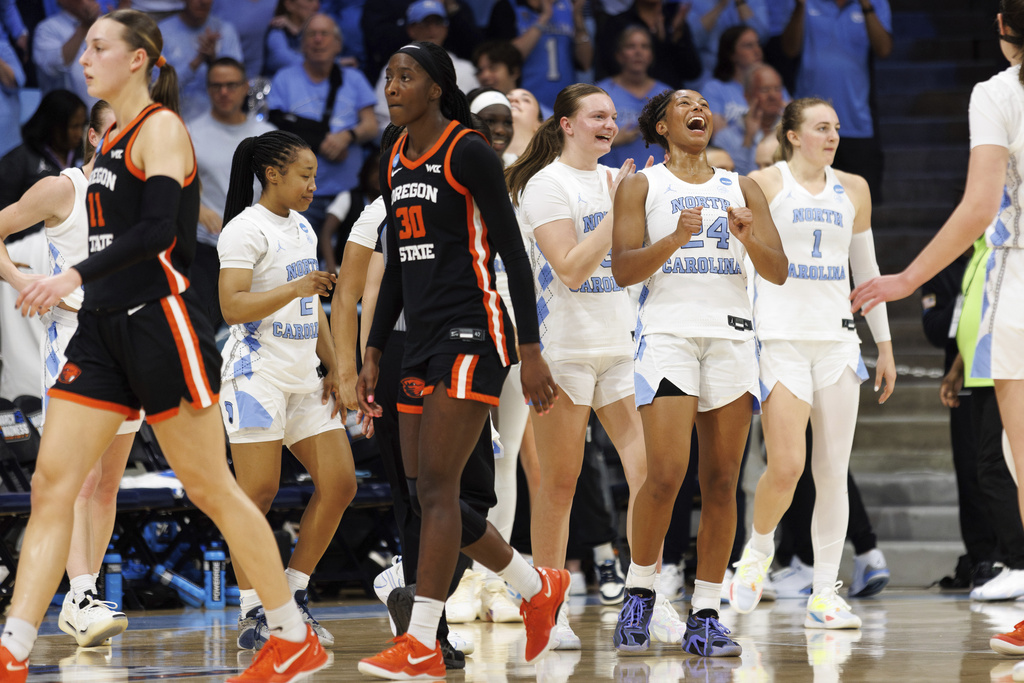 Donarski's big 3rd quarter helps North Carolina beat Oregon State 70-49 ...