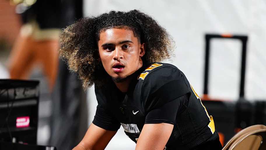 Colorado Buffaloes' Julian Lewis Copies Shedeur Sanders' Signature ...