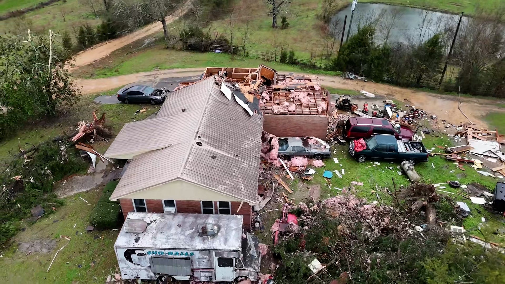 2 Tornadoes Strike Same Place Within 41 Minutes