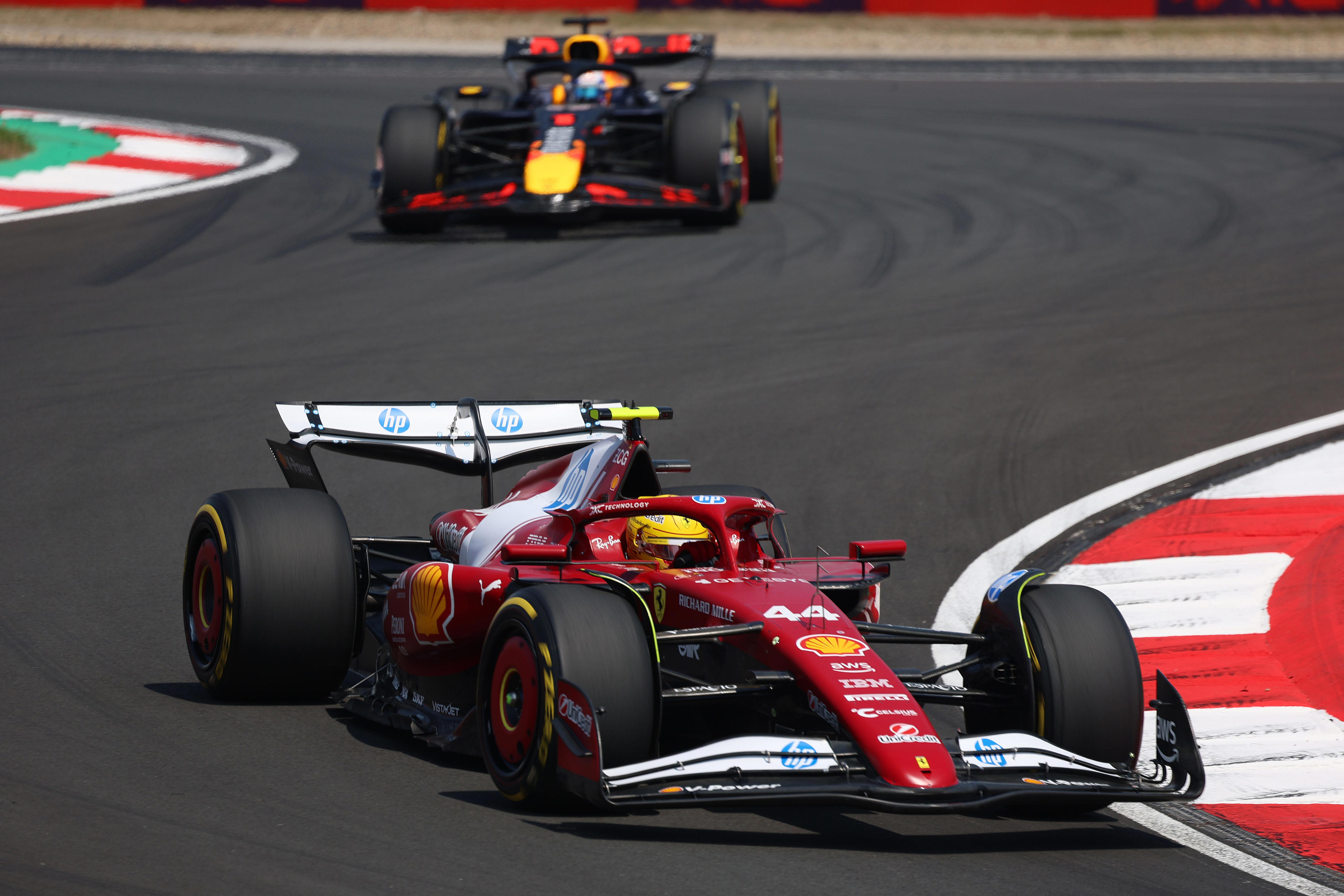 Lewis Hamilton wins Formula 1 sprint race in China, full results