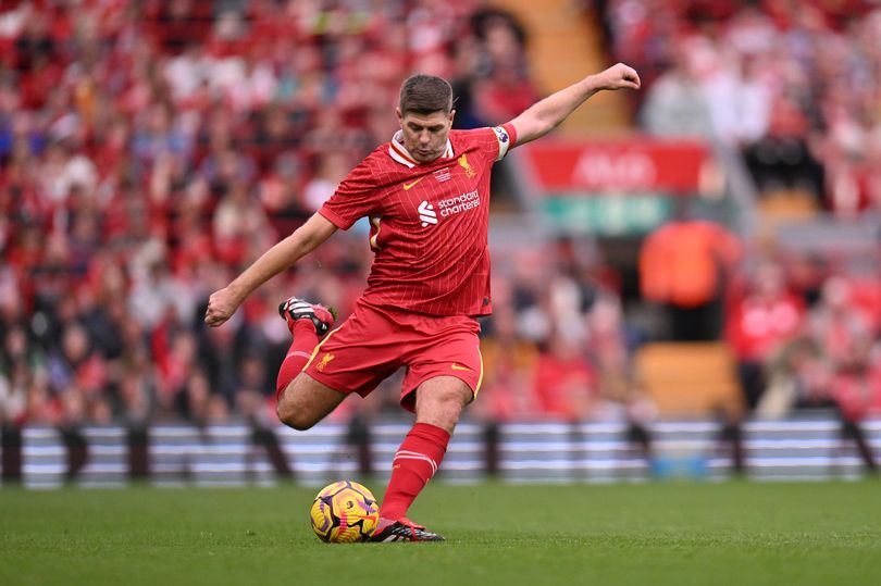 Gerrard rolls back the years for Liverpool as Crouch's robot returns ...