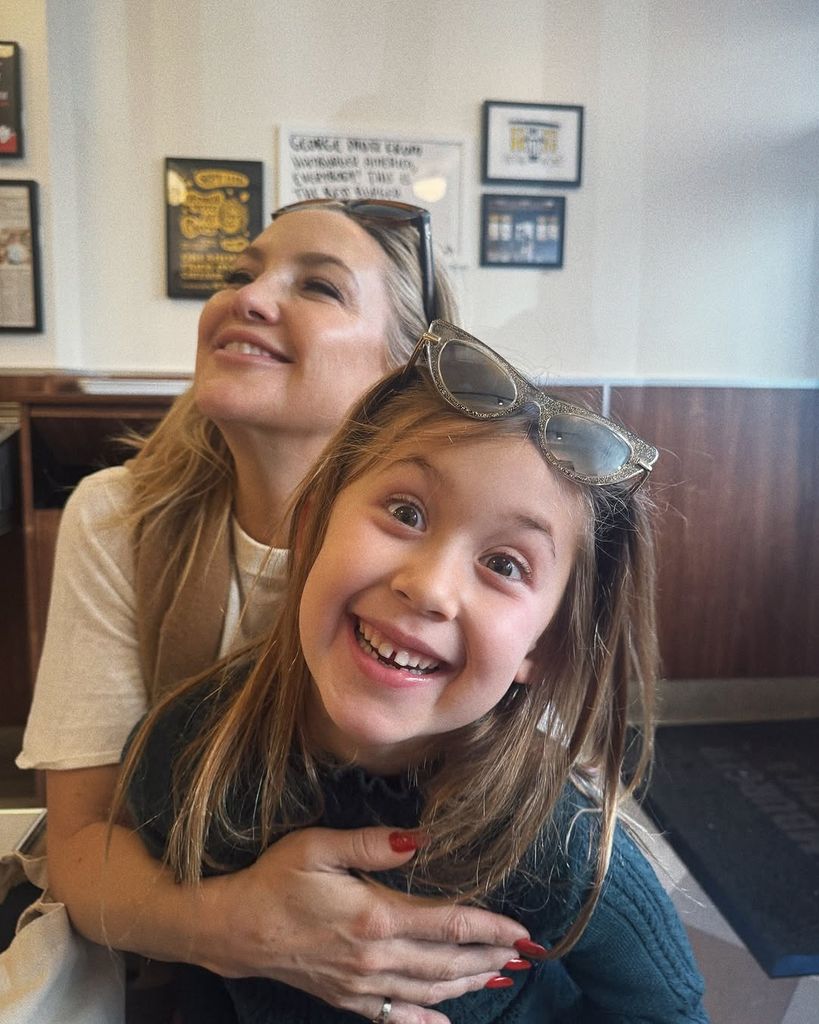 Kate Hudson dances with mini-me daughter - and even JLo is a fan