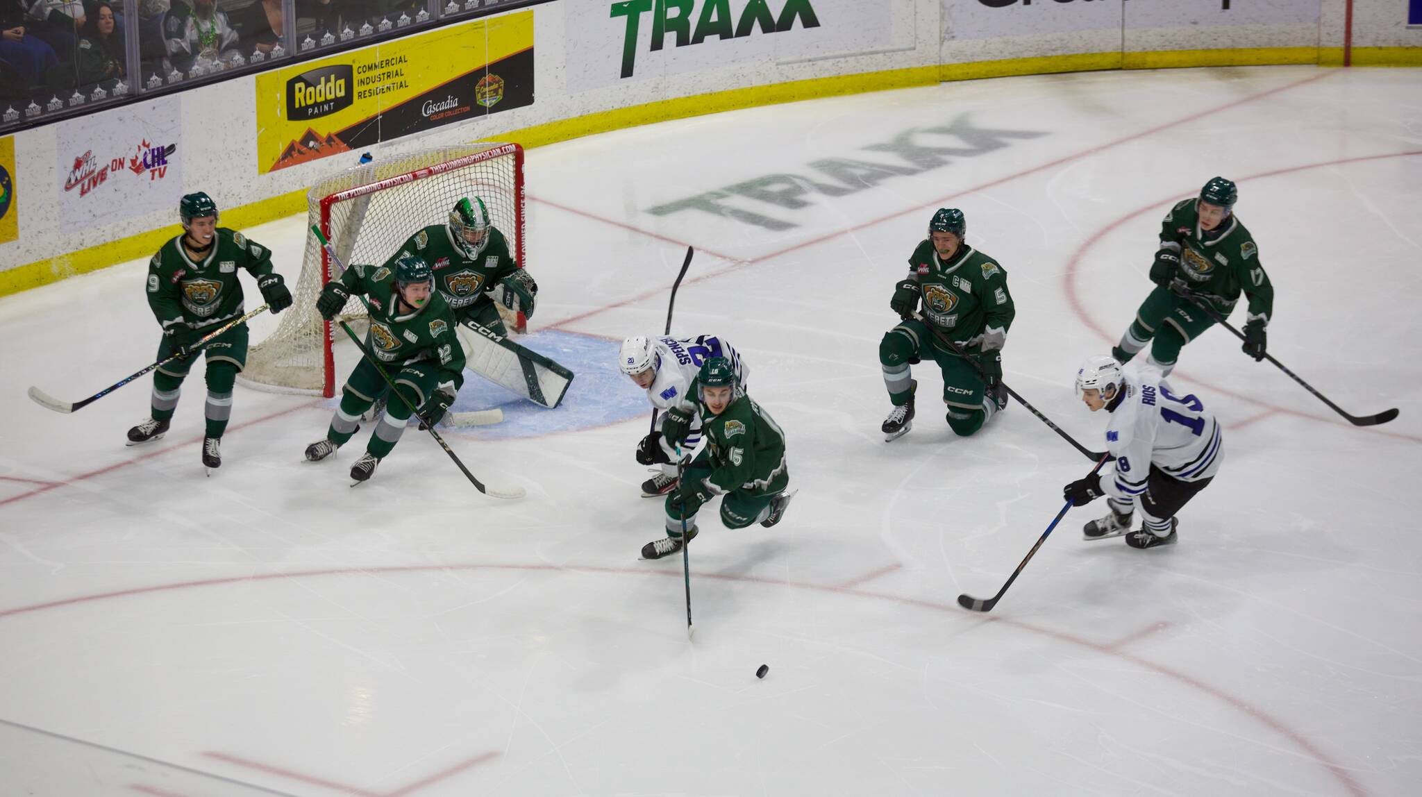 Silvertips cruise past Wenatchee in regular season home finale