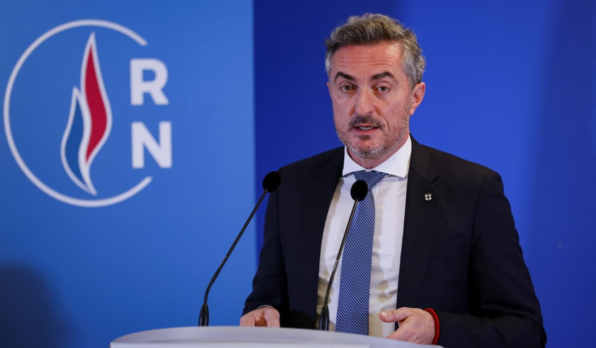 Stéphane Ravier sanctionné pour avoir injurié Patrick Kanner, chef du ...