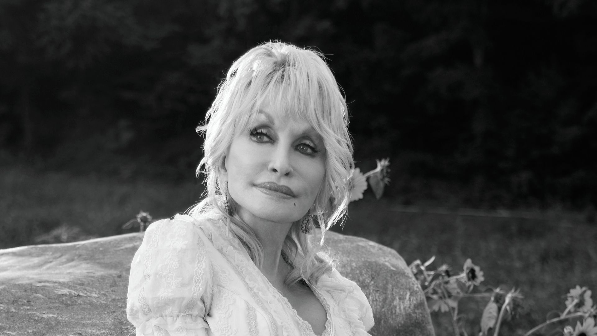 Dolly Parton has 'not stopped crying' after 'beautiful' tribute to late ...